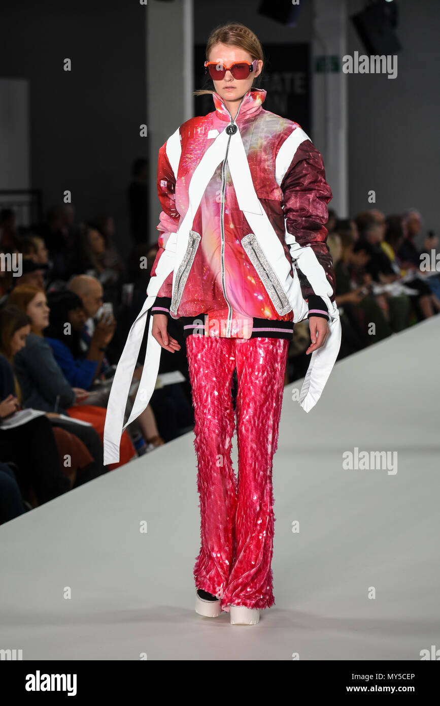 Anna fuller hi-res stock photography and images - Alamy