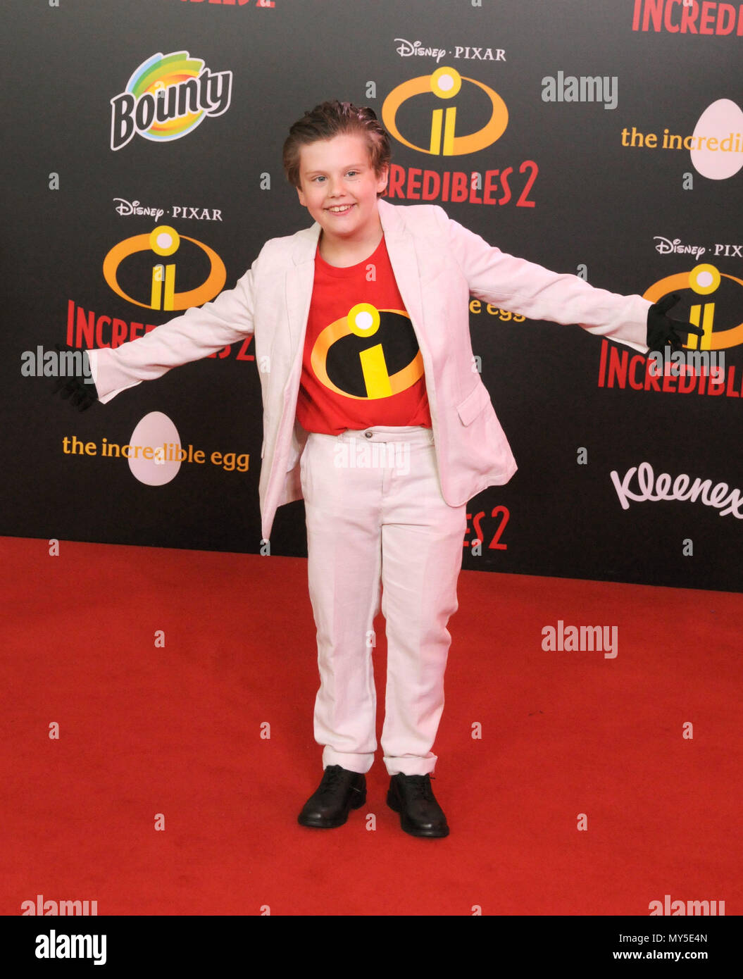 Los Angeles, USA. 5th Jun, 2018. Actor Maxwell Simpkins attends the ...