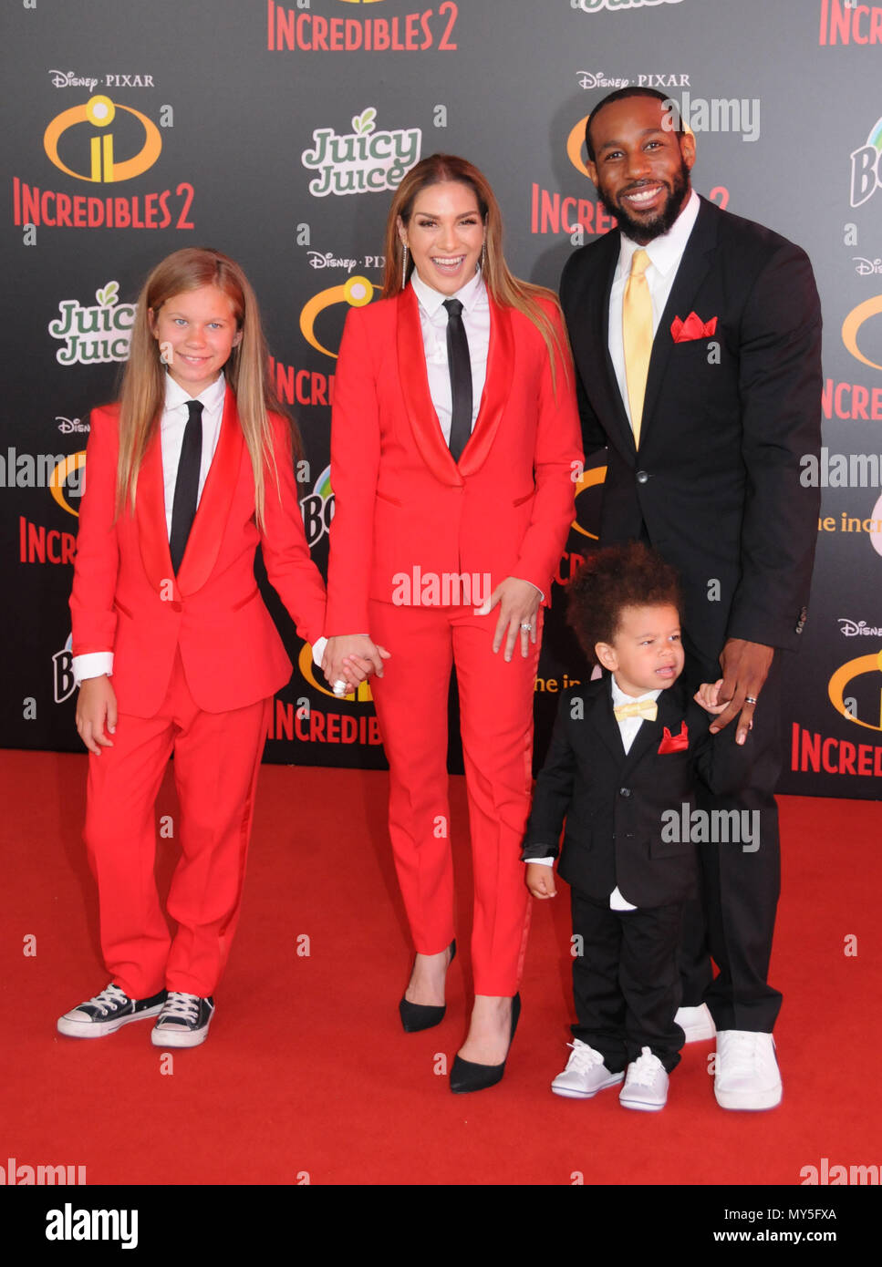 Allison holker and weslie fowler hi-res stock photography and images ...