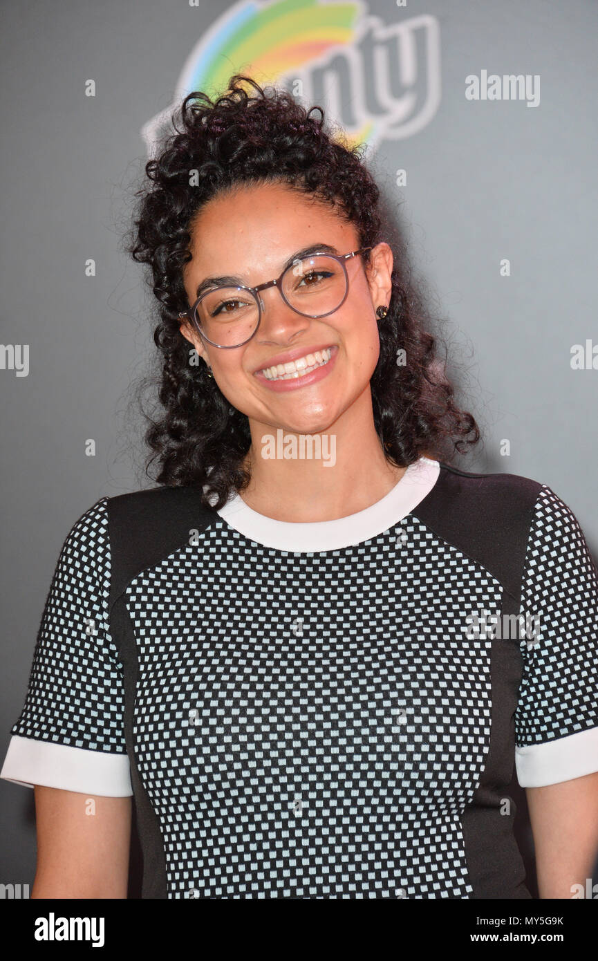 Sarah nicole robles hi-res stock photography and images - Alamy