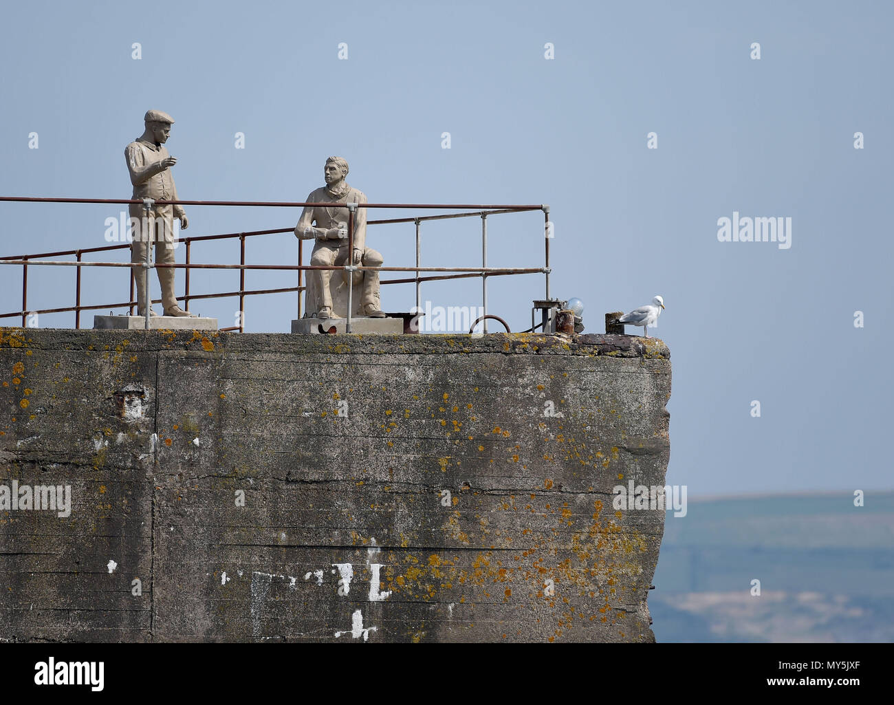 Mulberry harbour portland hi-res stock photography and images - Alamy