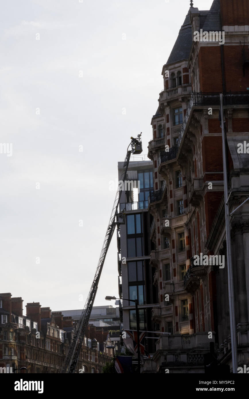 Knightsbridge, London, 6th June 2018. Firefighters, rescue services and ...