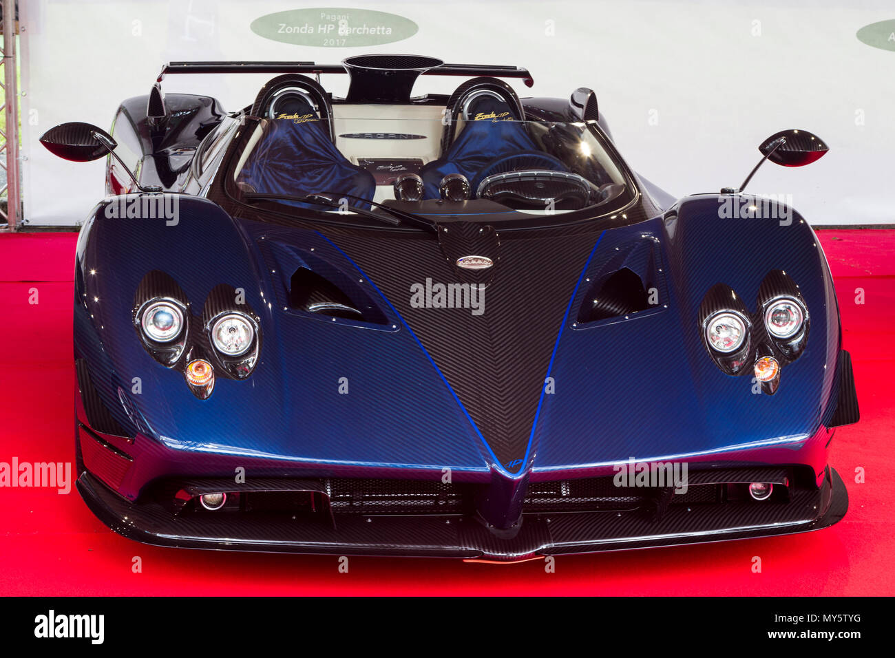 Pagani zonda hp barchetta hi-res stock photography and images - Alamy