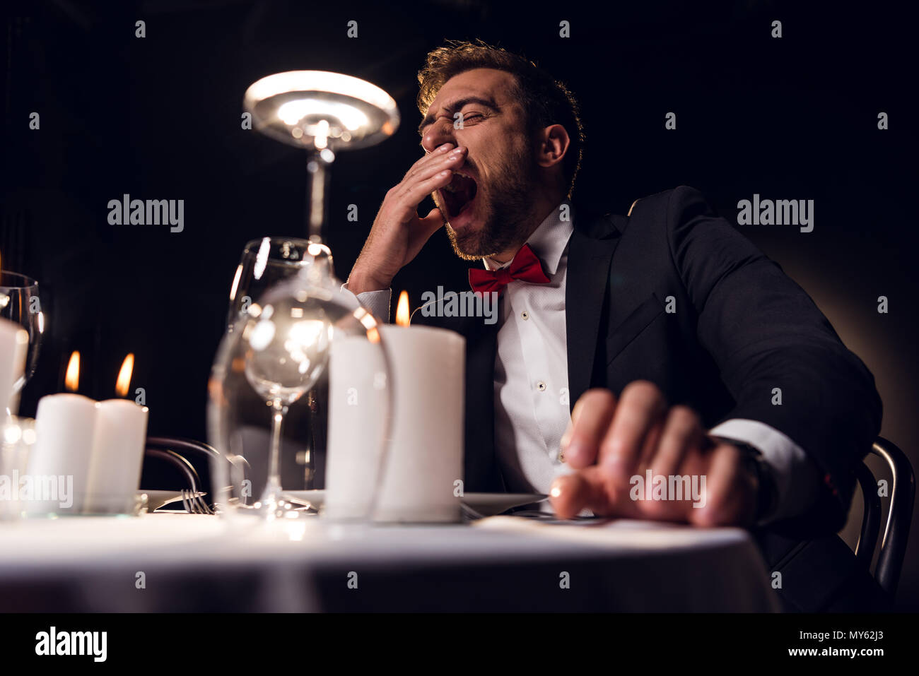 Man waiting alone in restaurant hi-res stock photography and images - Alamy
