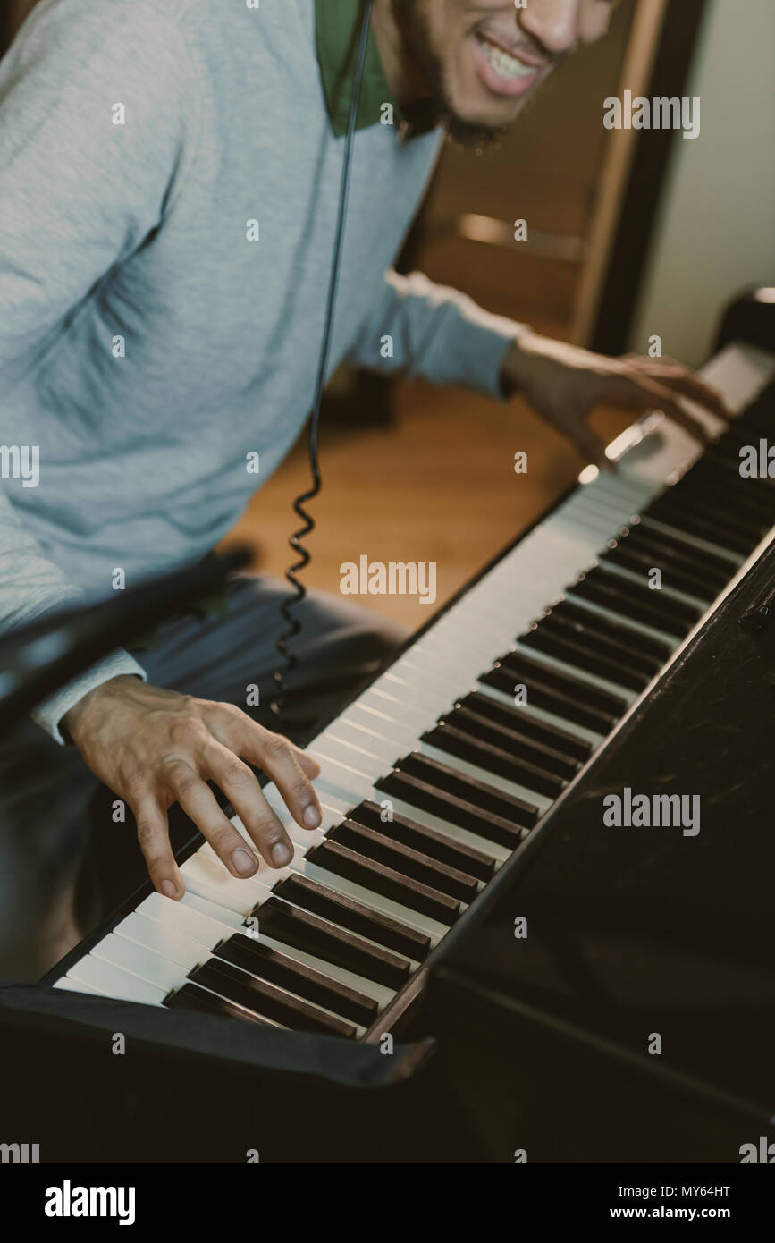 Professional performing arts art hi-res stock photography and images ...