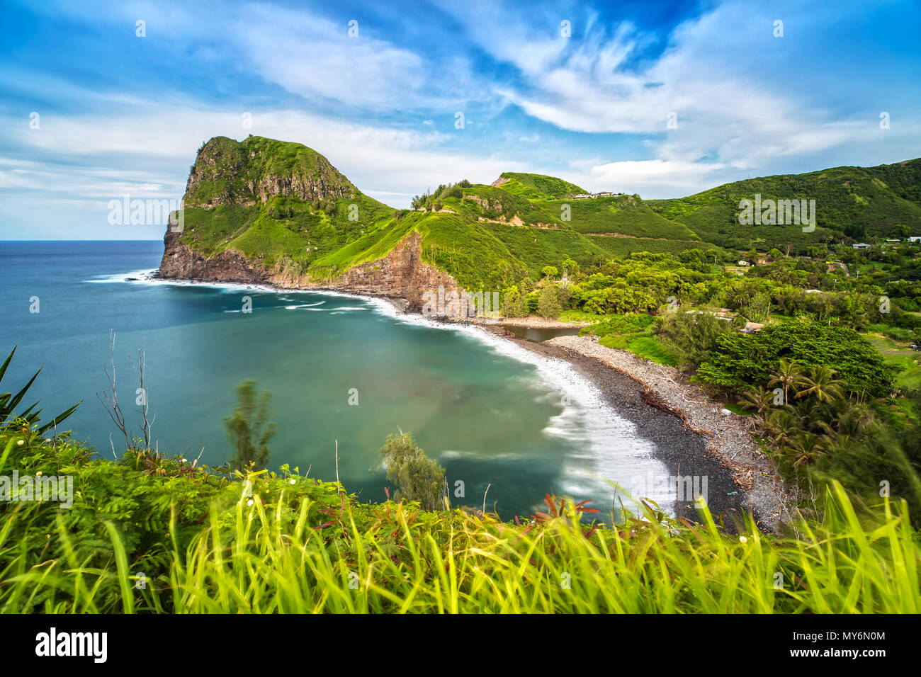 View over Kahakuloa Beach on Maui, Hawaii Stock Photo - Alamy