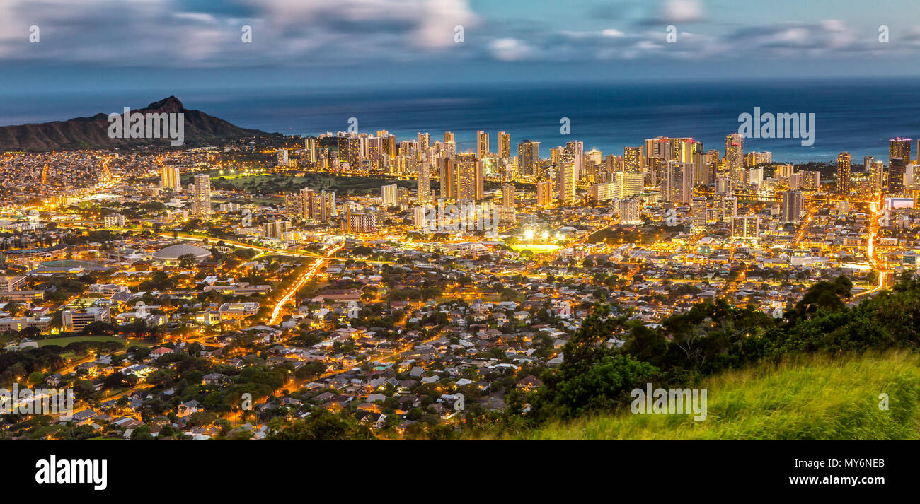 Honolulu from the Tentalus Drive, Oahu, Hawaii Stock Photo - Alamy