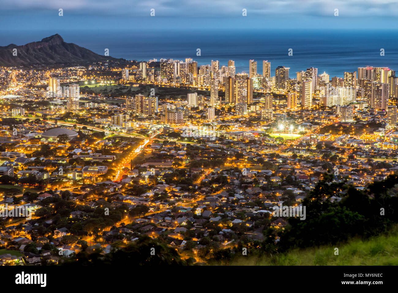 Waikiki Skyline Night Honolulu Hawaii High Resolution Stock Photography ...