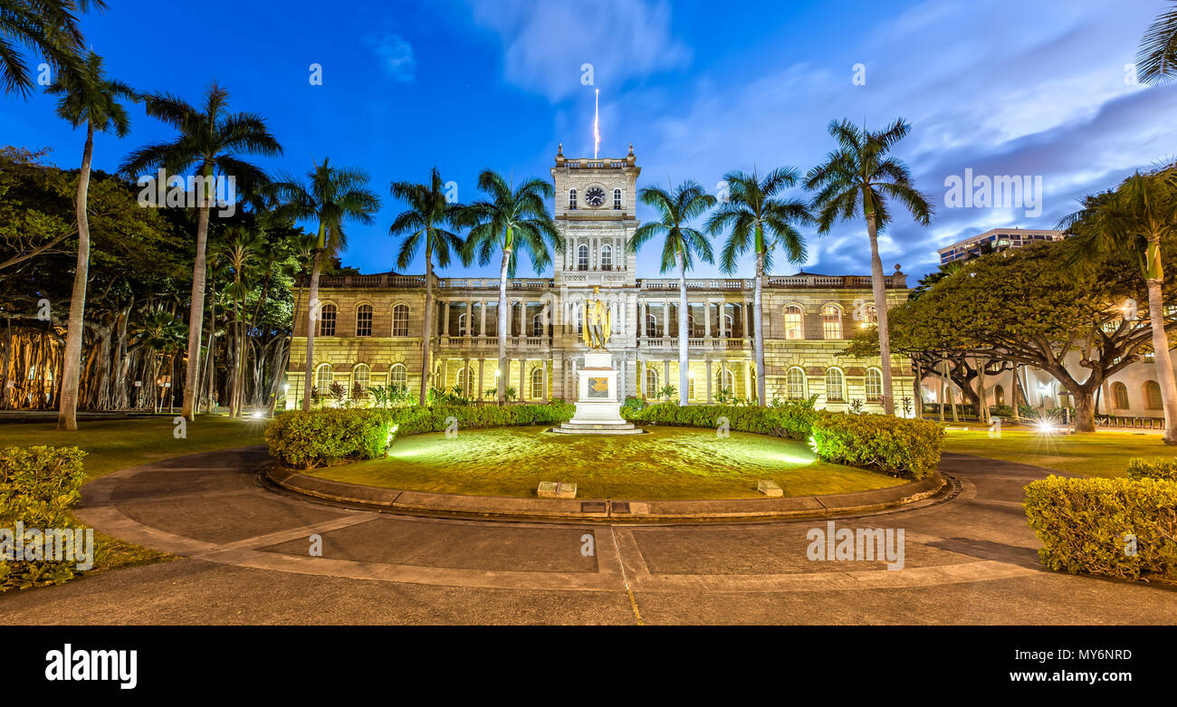 Aliiolani hale hi-res stock photography and images - Alamy