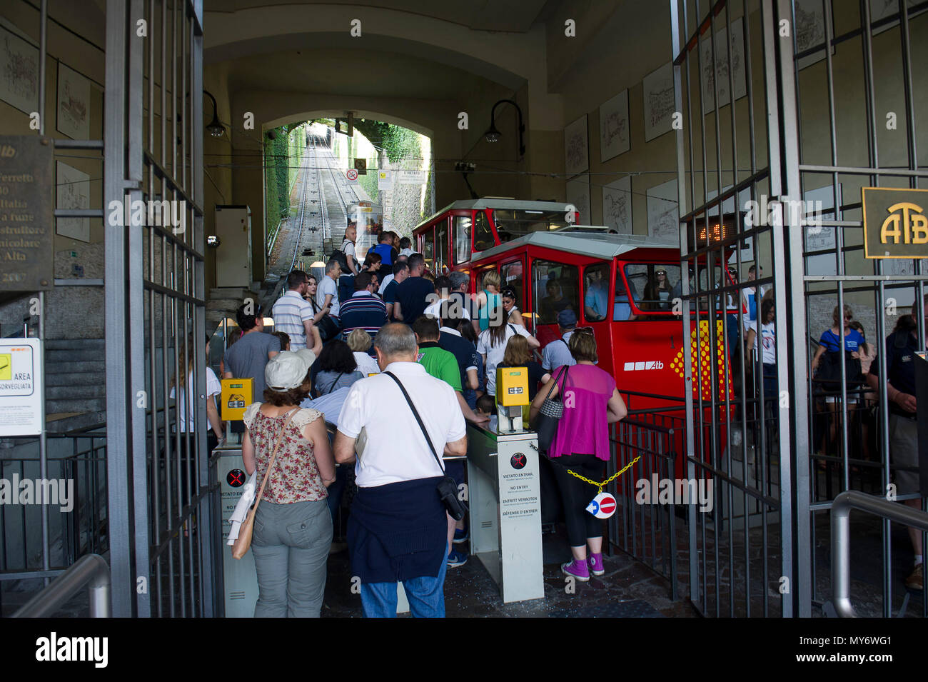 Italy, Lombardy, Bergamo, Funicular that leads from Low City to the ...