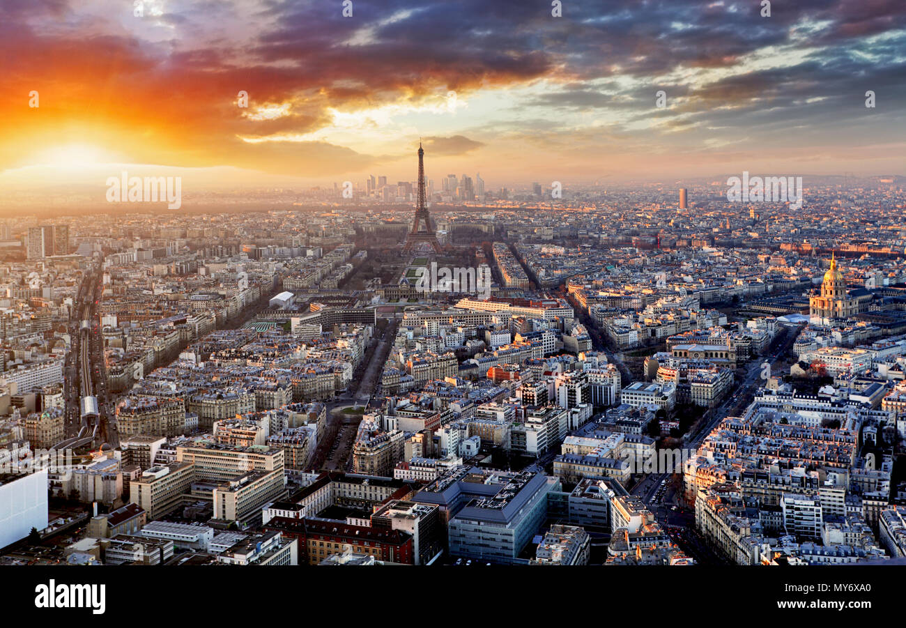 Paris dramatic skyline hi-res stock photography and images - Alamy