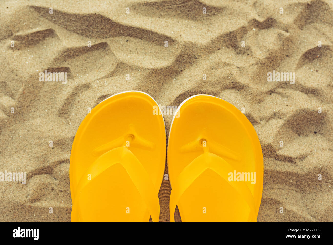 Overhead summer beach hi-res stock photography and images - Alamy