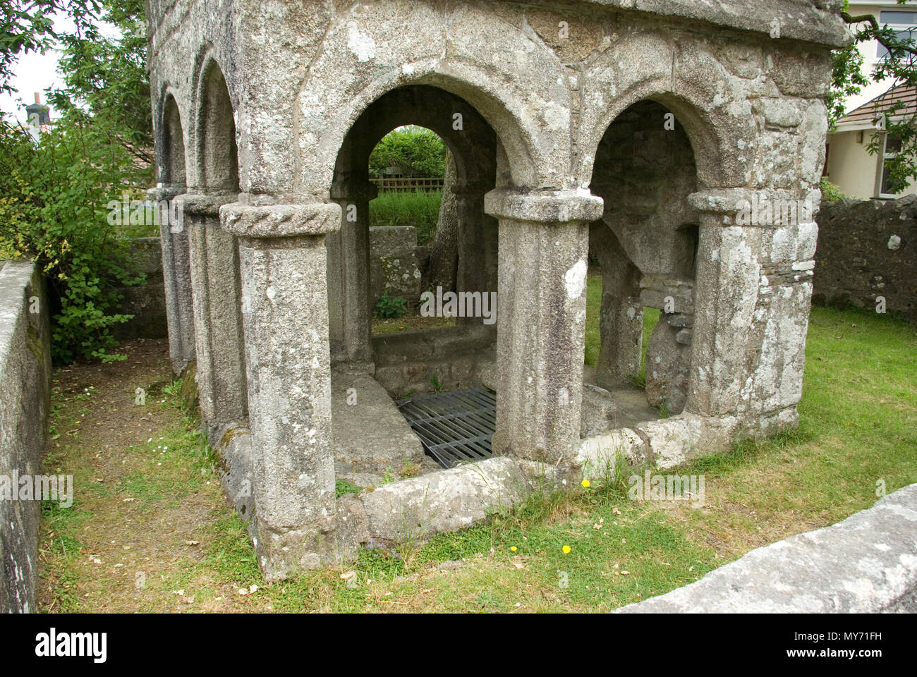Holy well spring water hi-res stock photography and images - Alamy