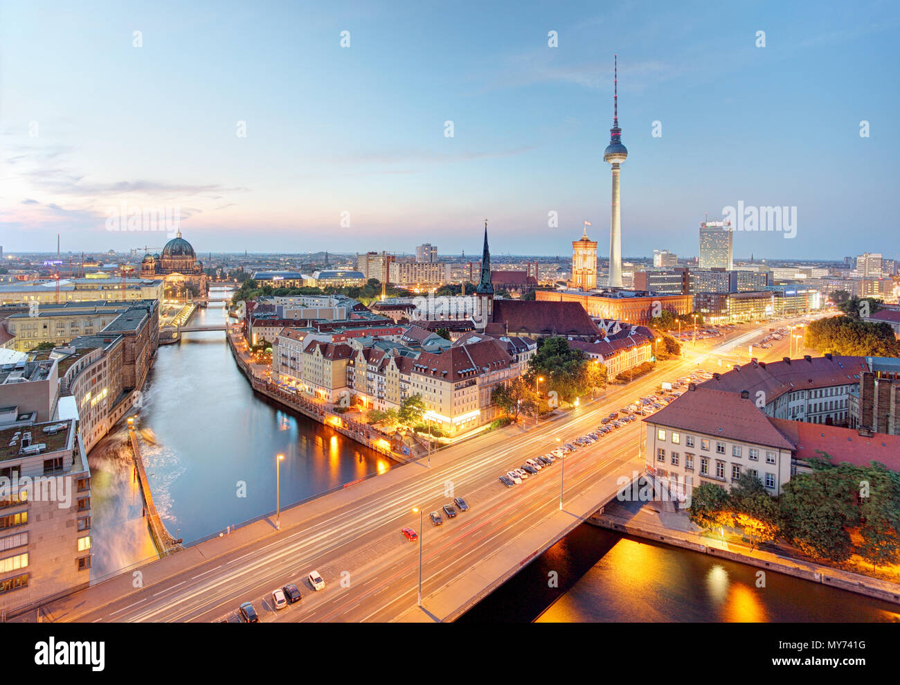 Town berlin in germany skyline hi-res stock photography and images - Alamy