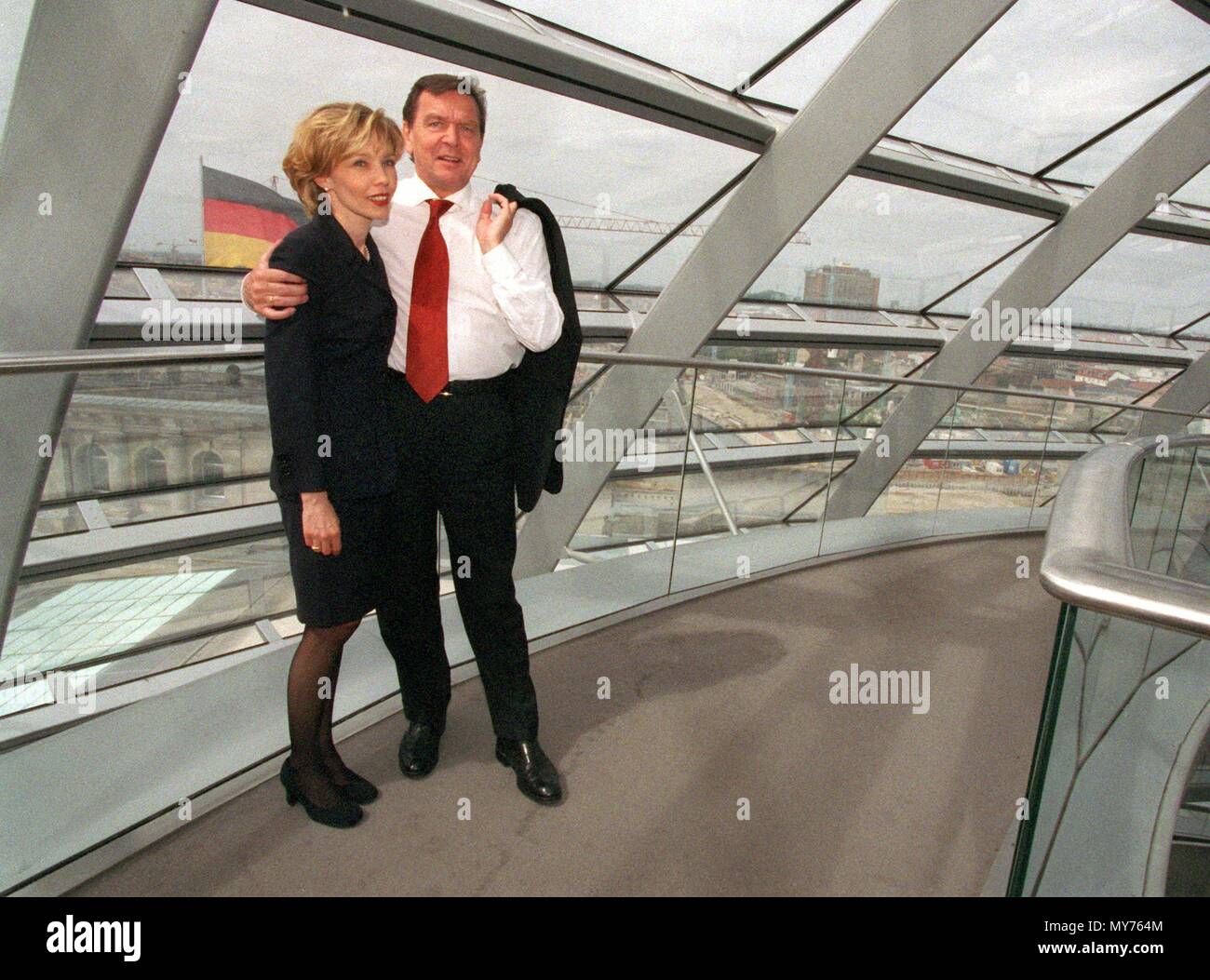 German Chancellor Gerhard Schroeder and his wife Doris Schroeder-Koepf ...