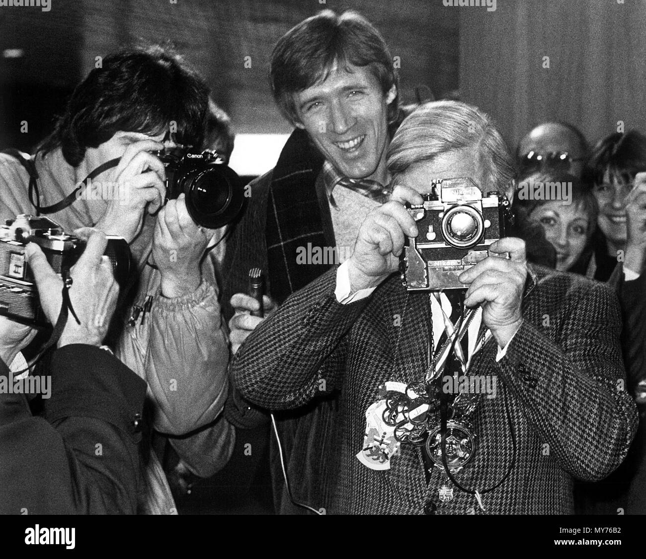 German chancellor helmut schmidt takes hi-res stock photography and ...