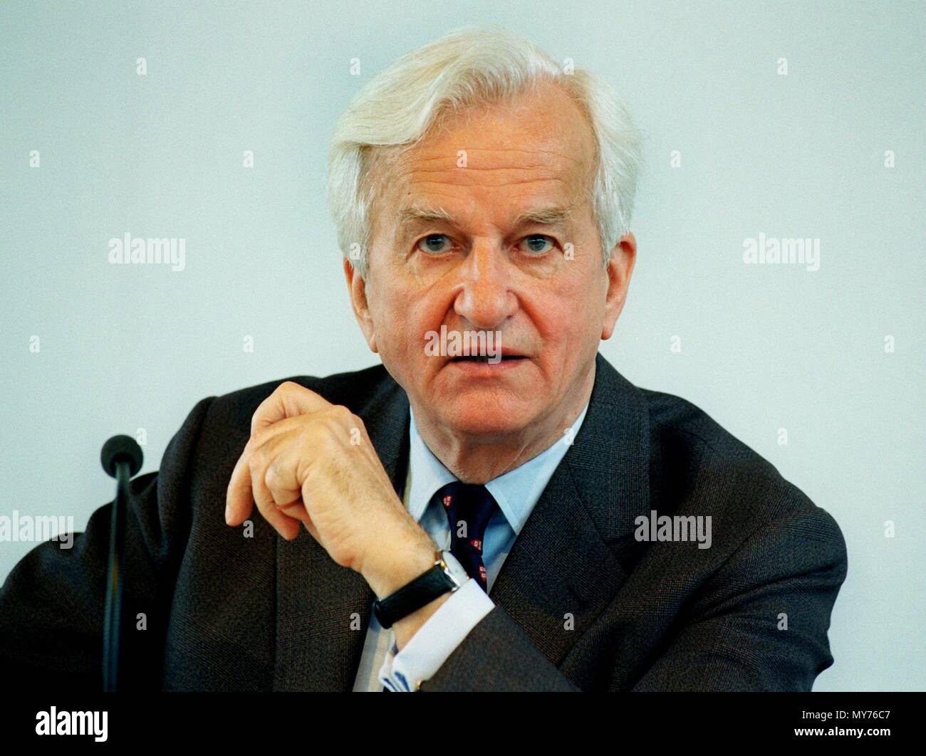 Former German president Richard von Weizsaecker (CDU) pictured during ...