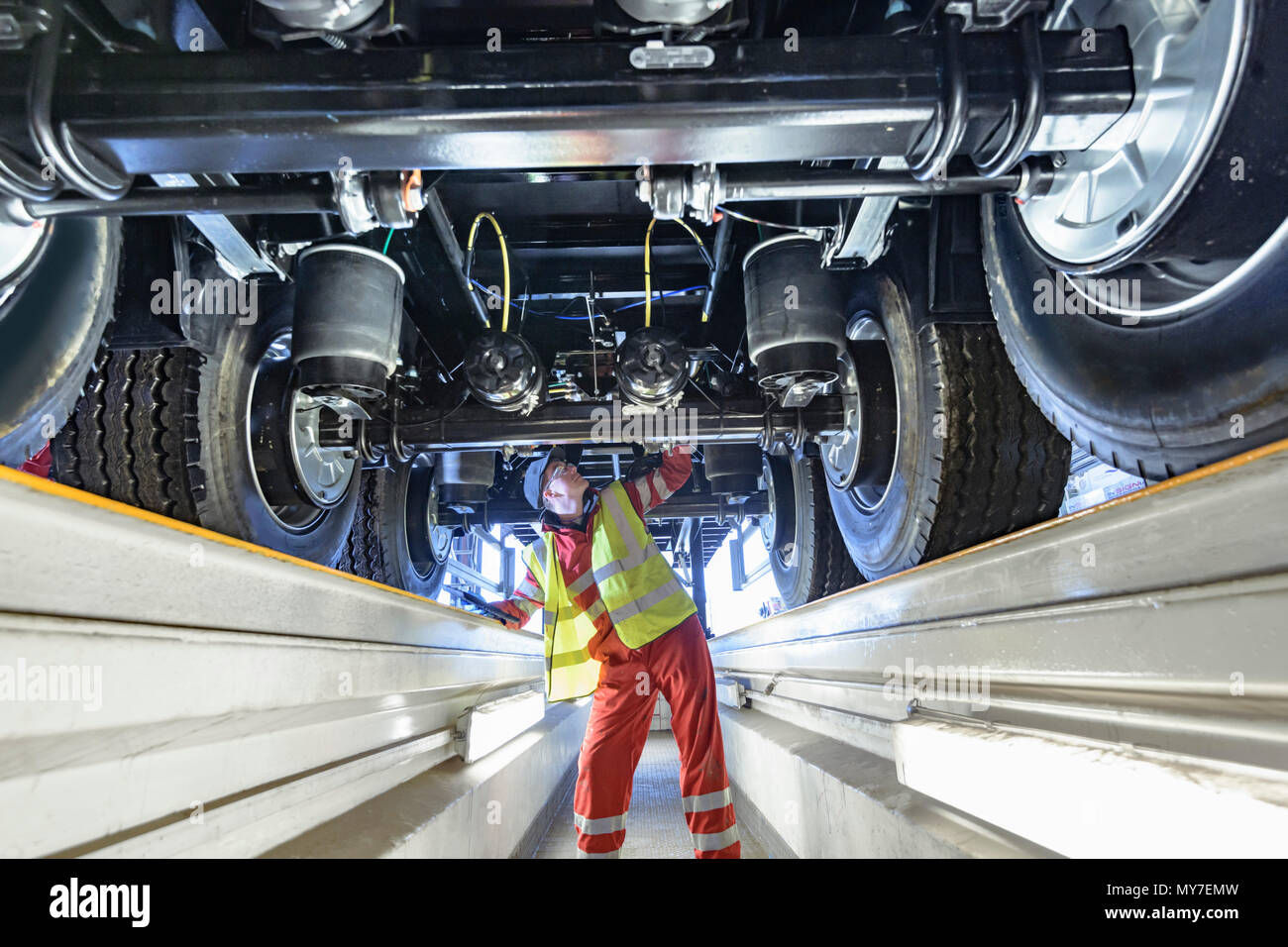 Truck Production Plant High Resolution Stock Photography and Images - Alamy