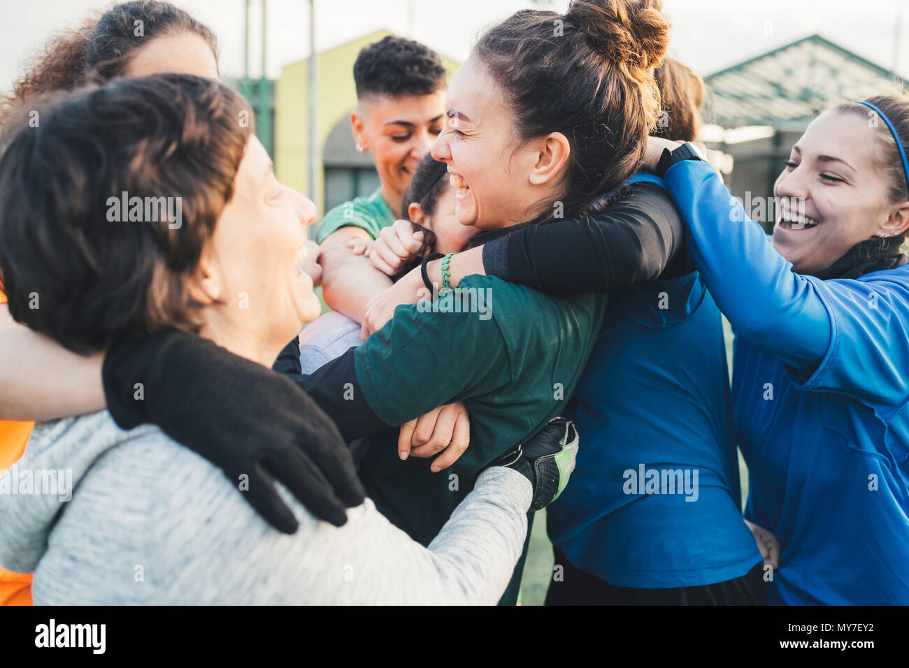 Soccer players hugging hi-res stock photography and images - Alamy
