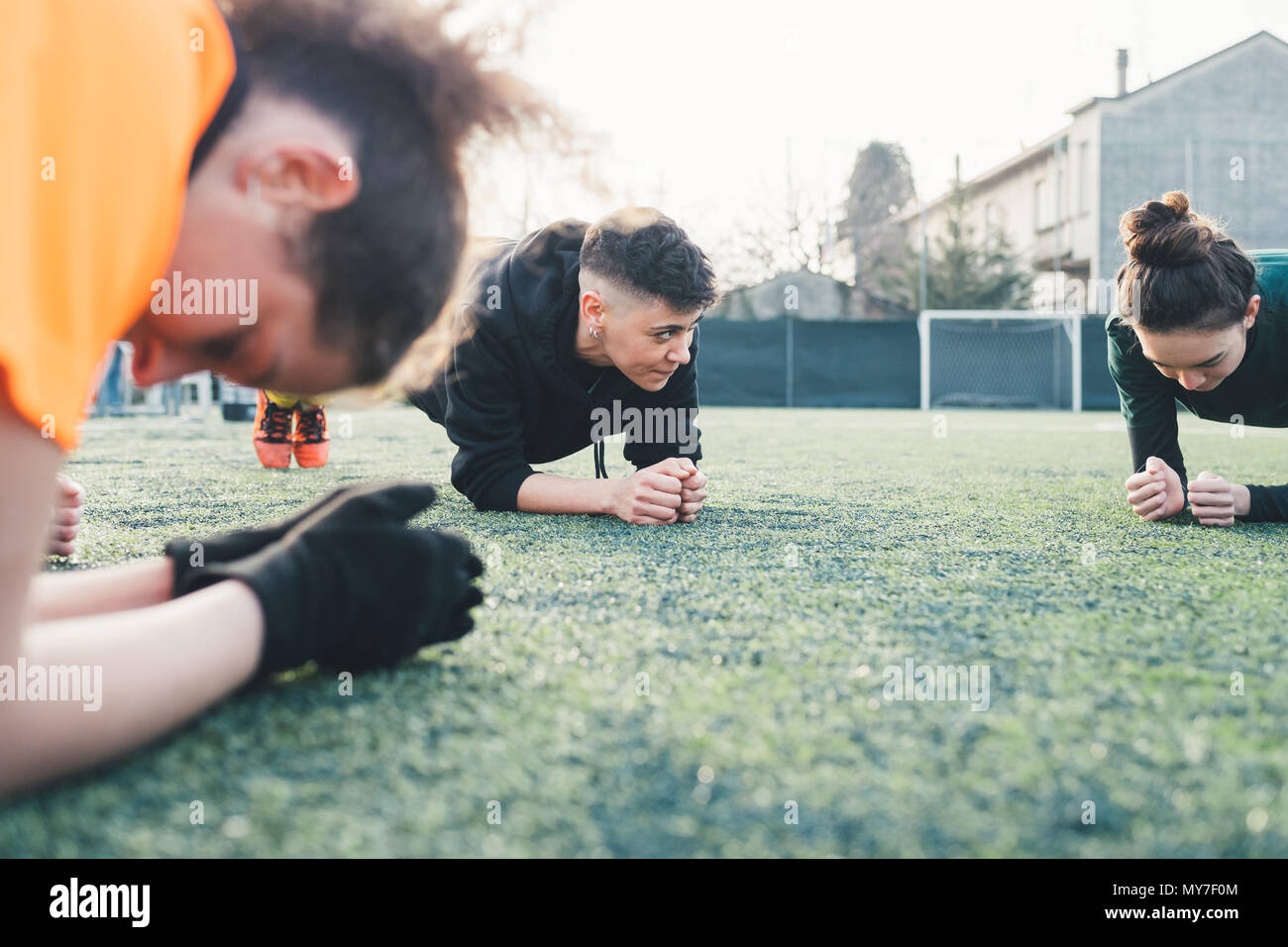 Plank position hi-res stock photography and images - Alamy