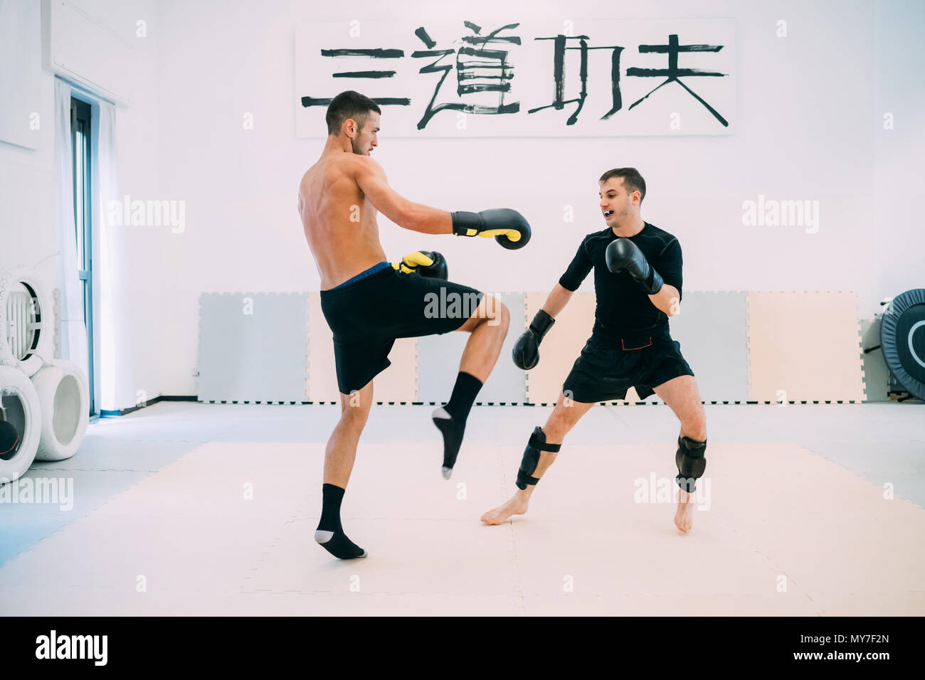 Sparring in gym hi-res stock photography and images - Alamy