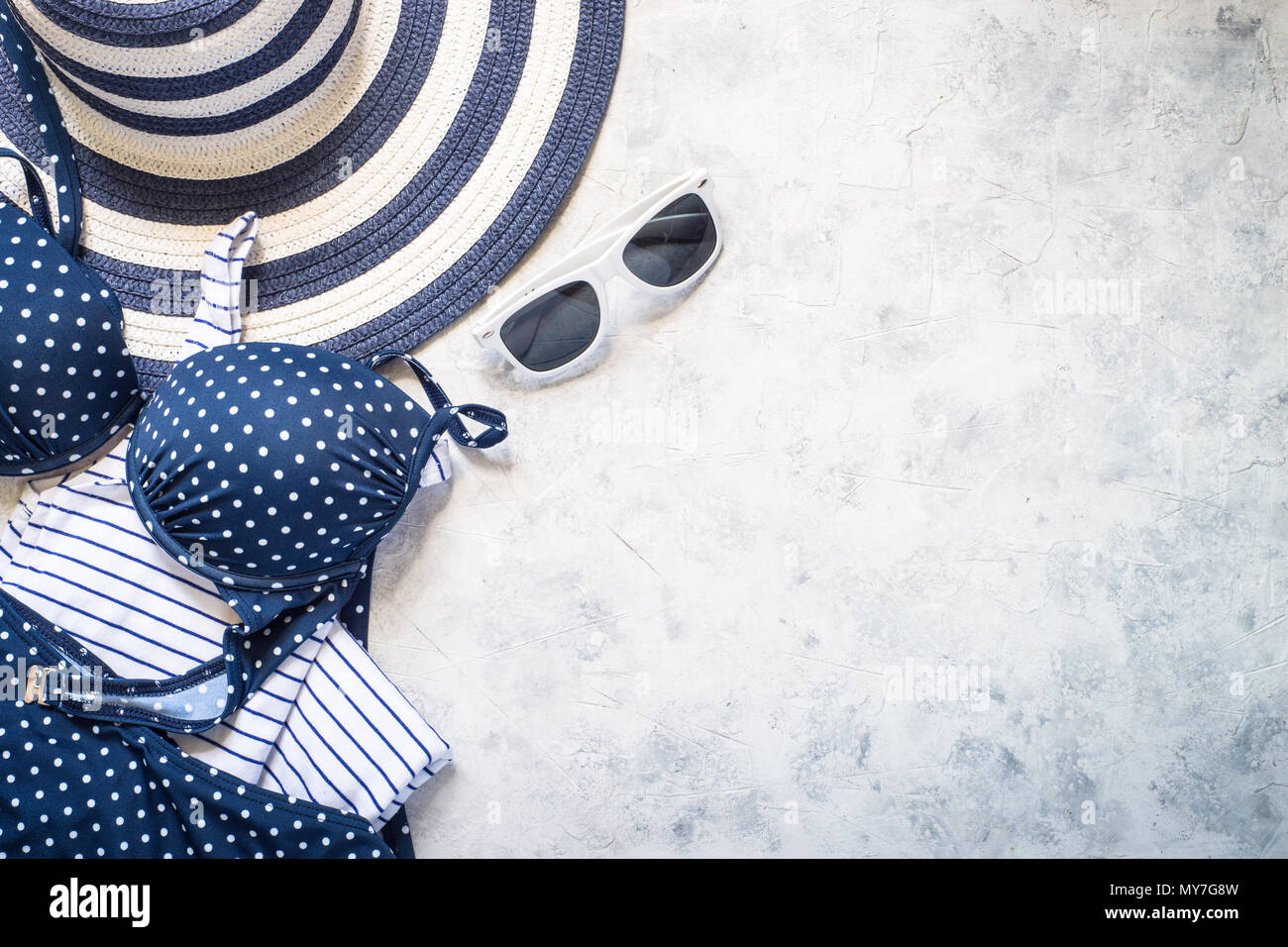 Beach clothes hi-res stock photography and images - Alamy