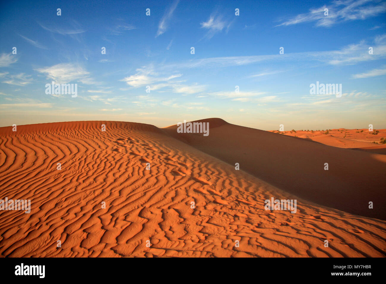 Sunset over dubai united hi-res stock photography and images - Alamy