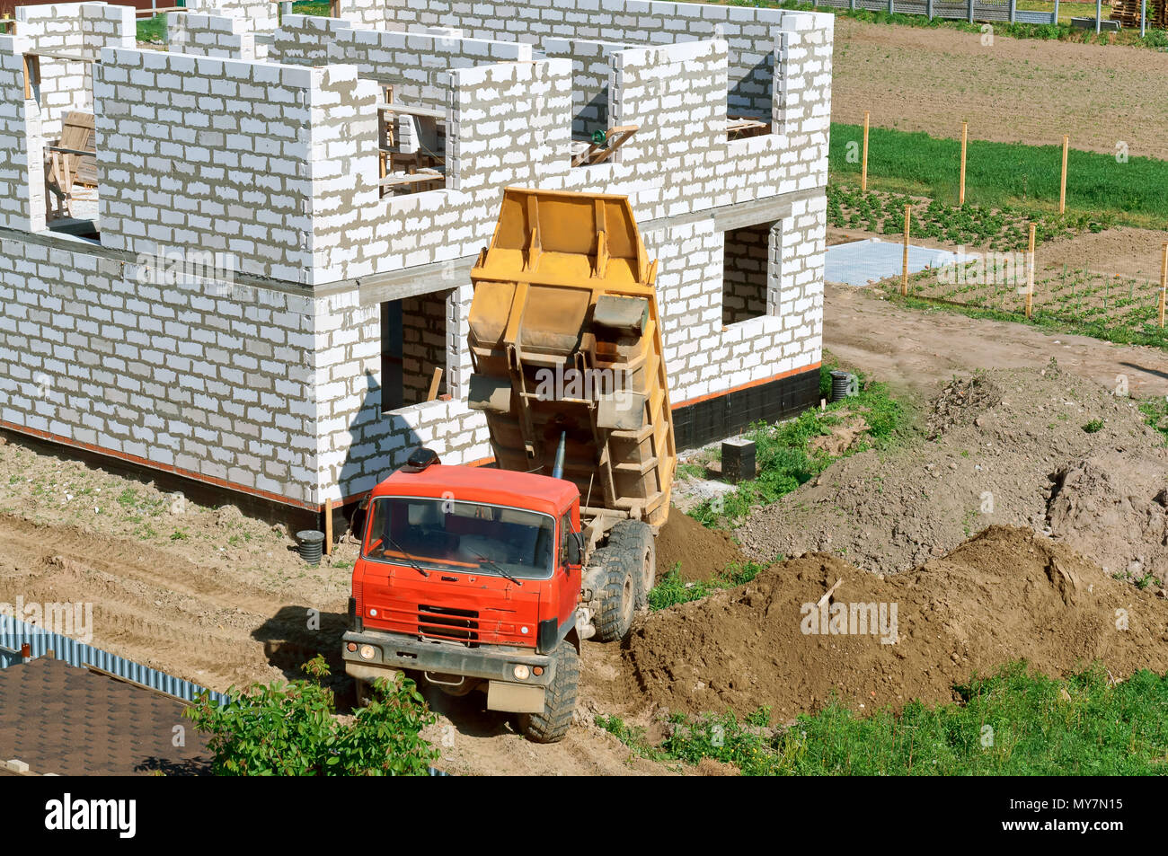 Footing foundation hi-res stock photography and images - Alamy