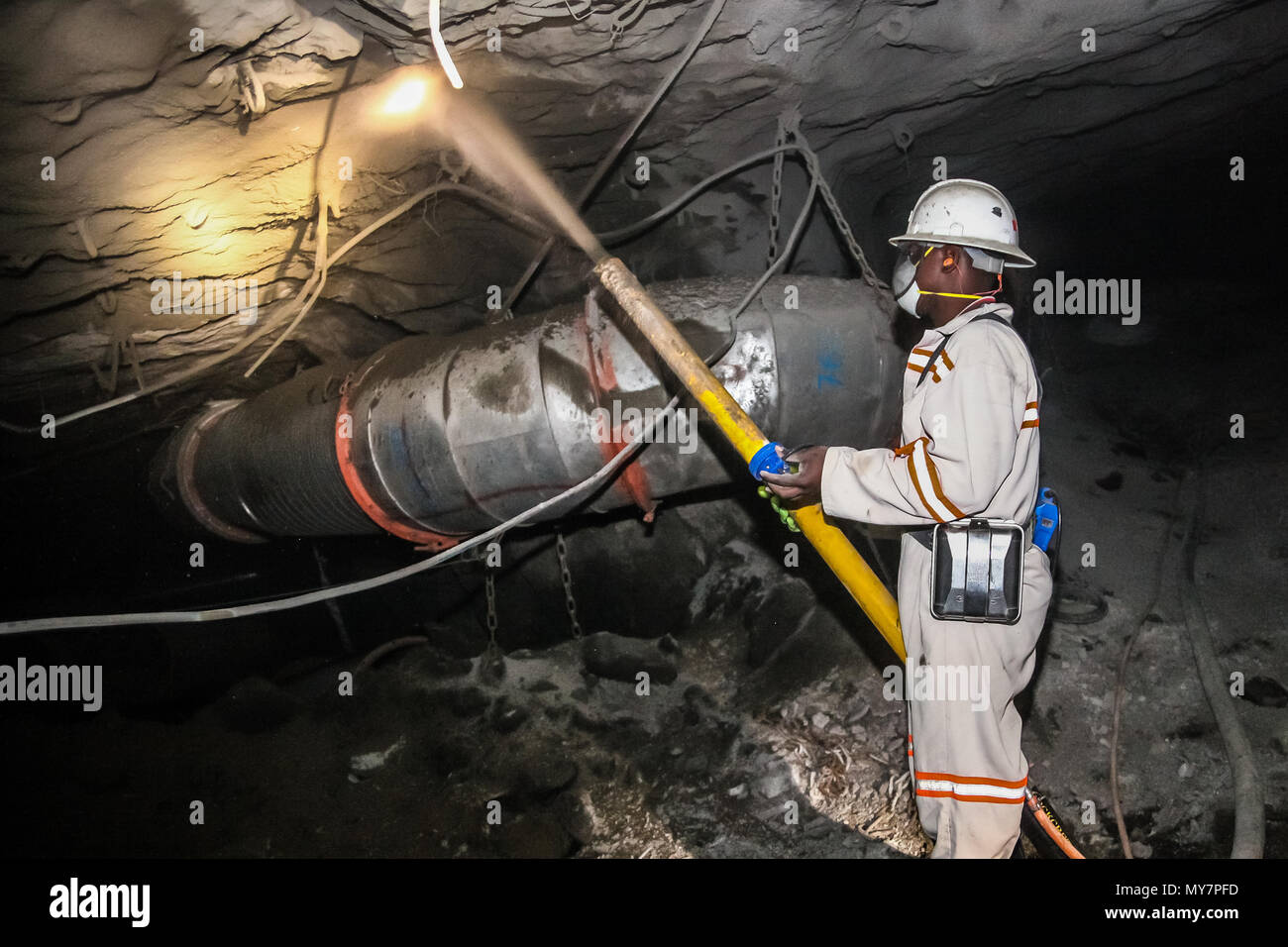 Miners africa underground hi-res stock photography and images - Alamy