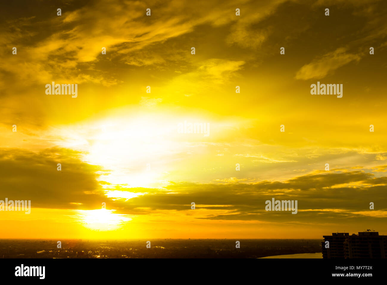 Beautiful sunset sky at golden time Stock Photo - Alamy