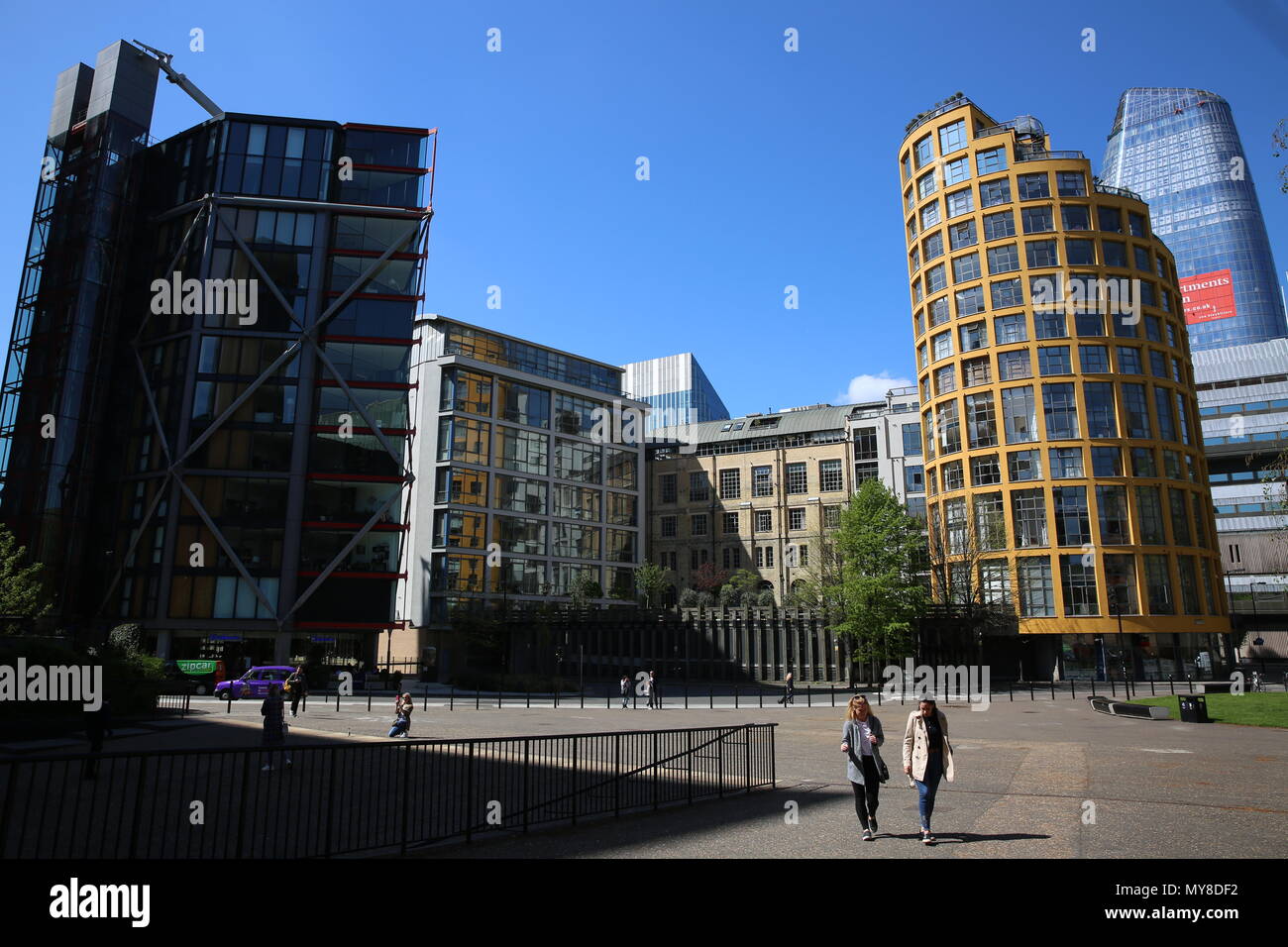 Neo Bankside Tate Stock Photos & Neo Bankside Tate Stock Images - Alamy