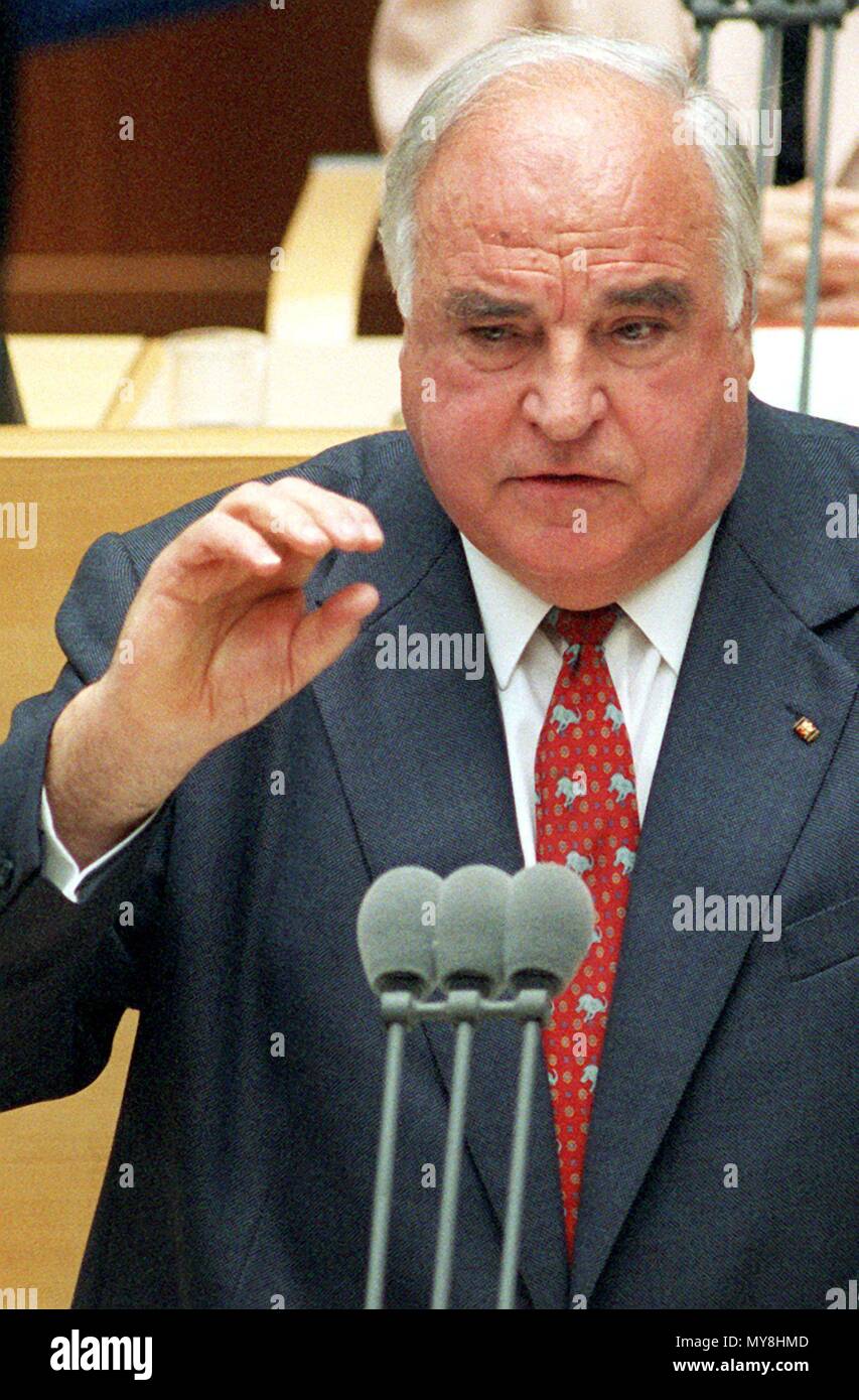 Helmut Kohl 1998 Stock Photos & Helmut Kohl 1998 Stock Images - Alamy