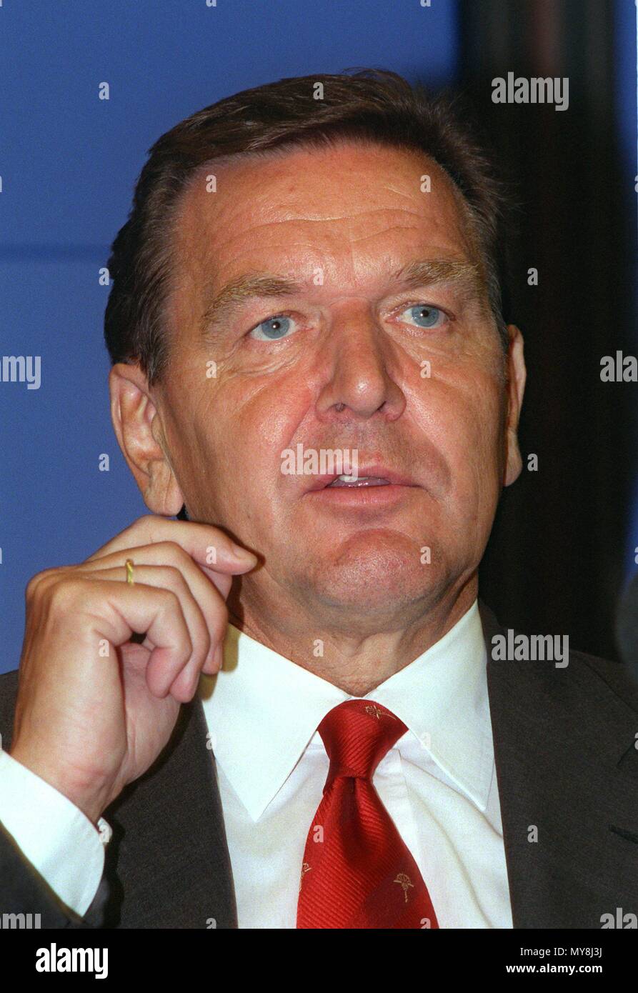German Chancellor Gerhard Schroeder (SPD), pictured at his first press ...
