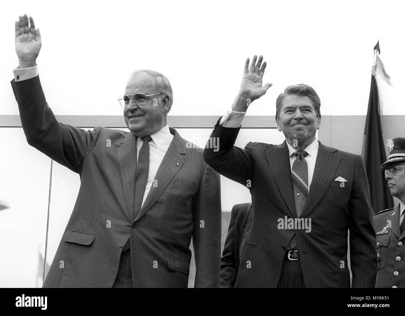 Ronald reagan berlin wall Black and White Stock Photos & Images - Alamy