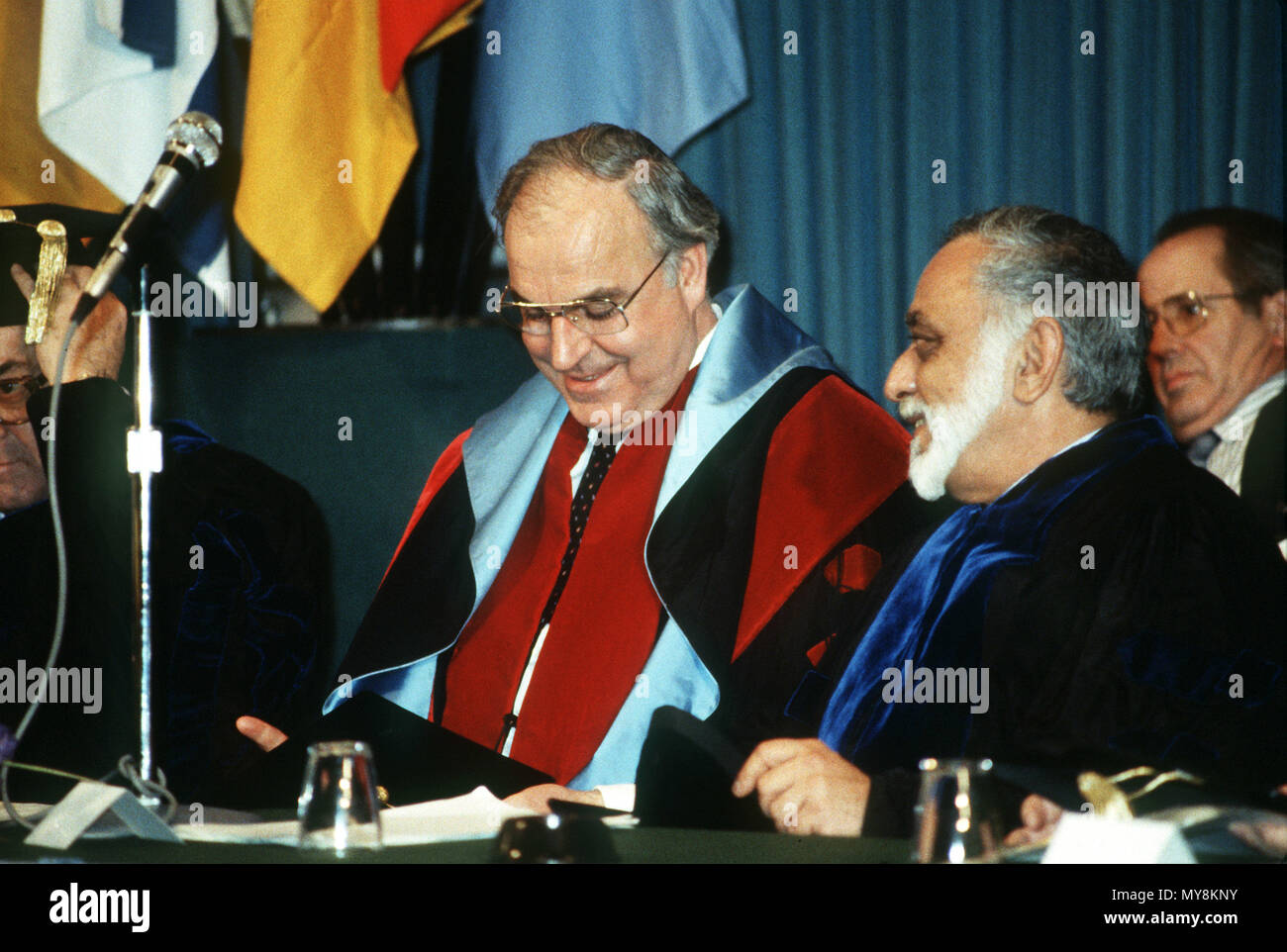 The University of Tel Aviv awarded Chancellor Helmut Kohl an honorary ...