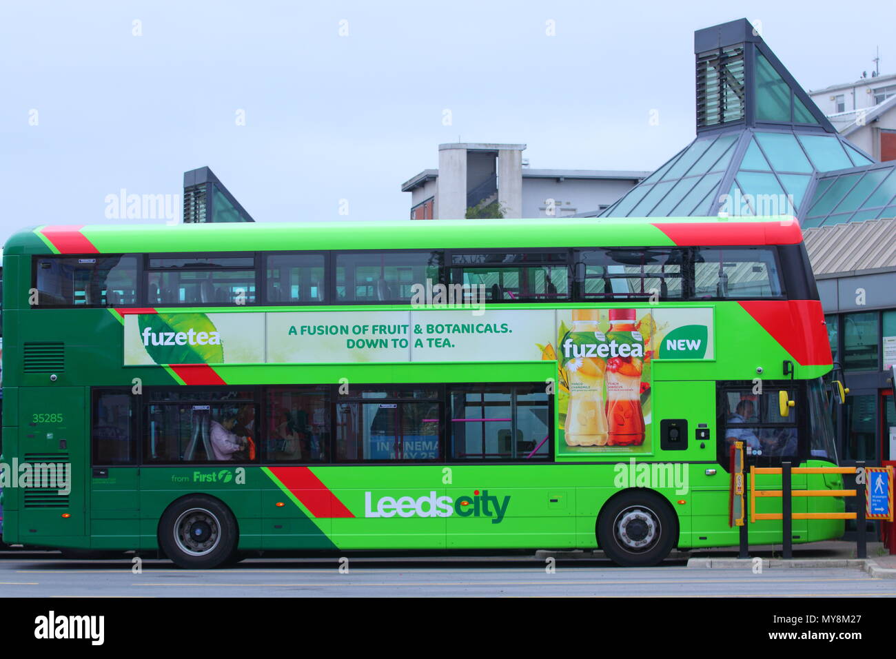 Bus to leeds hi-res stock photography and images - Alamy