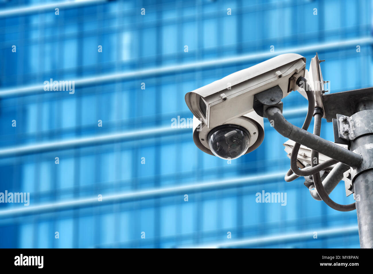 Urban video hi-res stock photography and images - Alamy