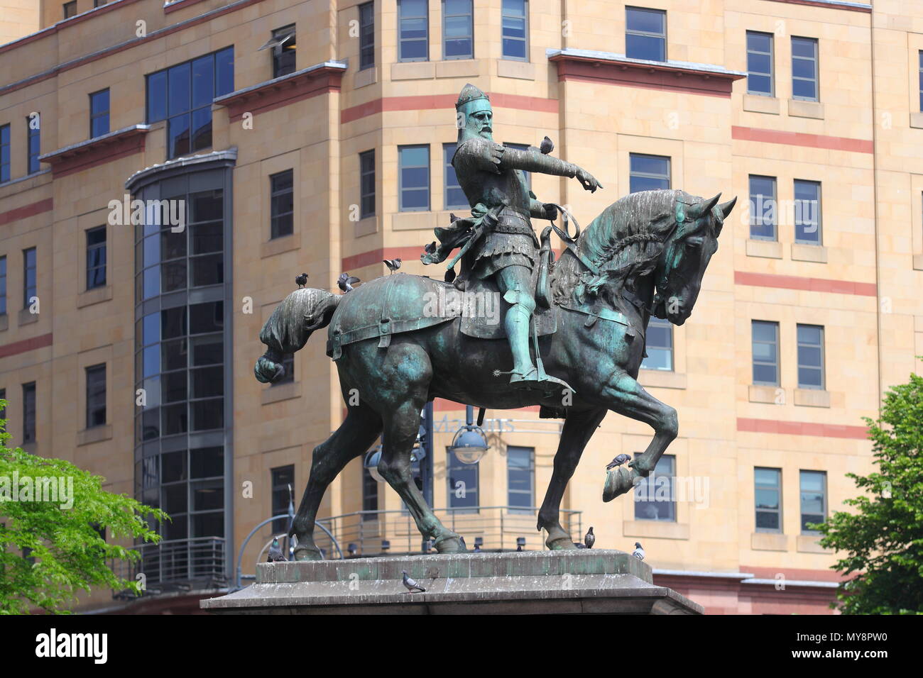 The B;lack Prince Statue in Leeds City Square Stock Photo - Alamy