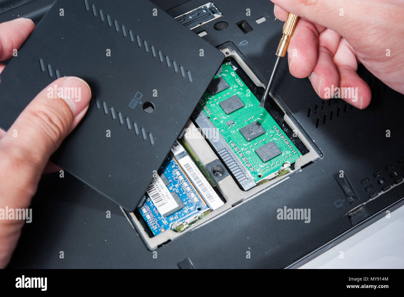 Self install RAM circuit in computer labtop Stock Photo - Alamy