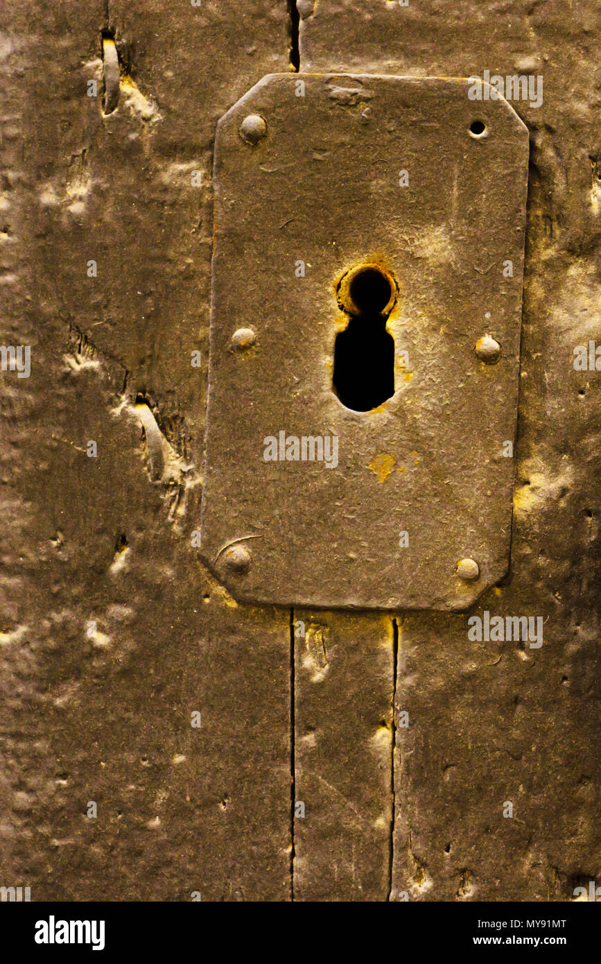 old door lock, aged wooden door, home security, vintage Stock Photo - Alamy