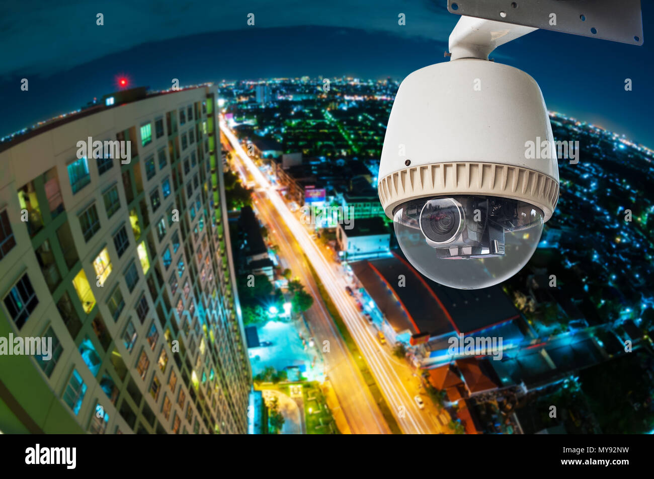 Perspective control lens hi-res stock photography and images - Alamy