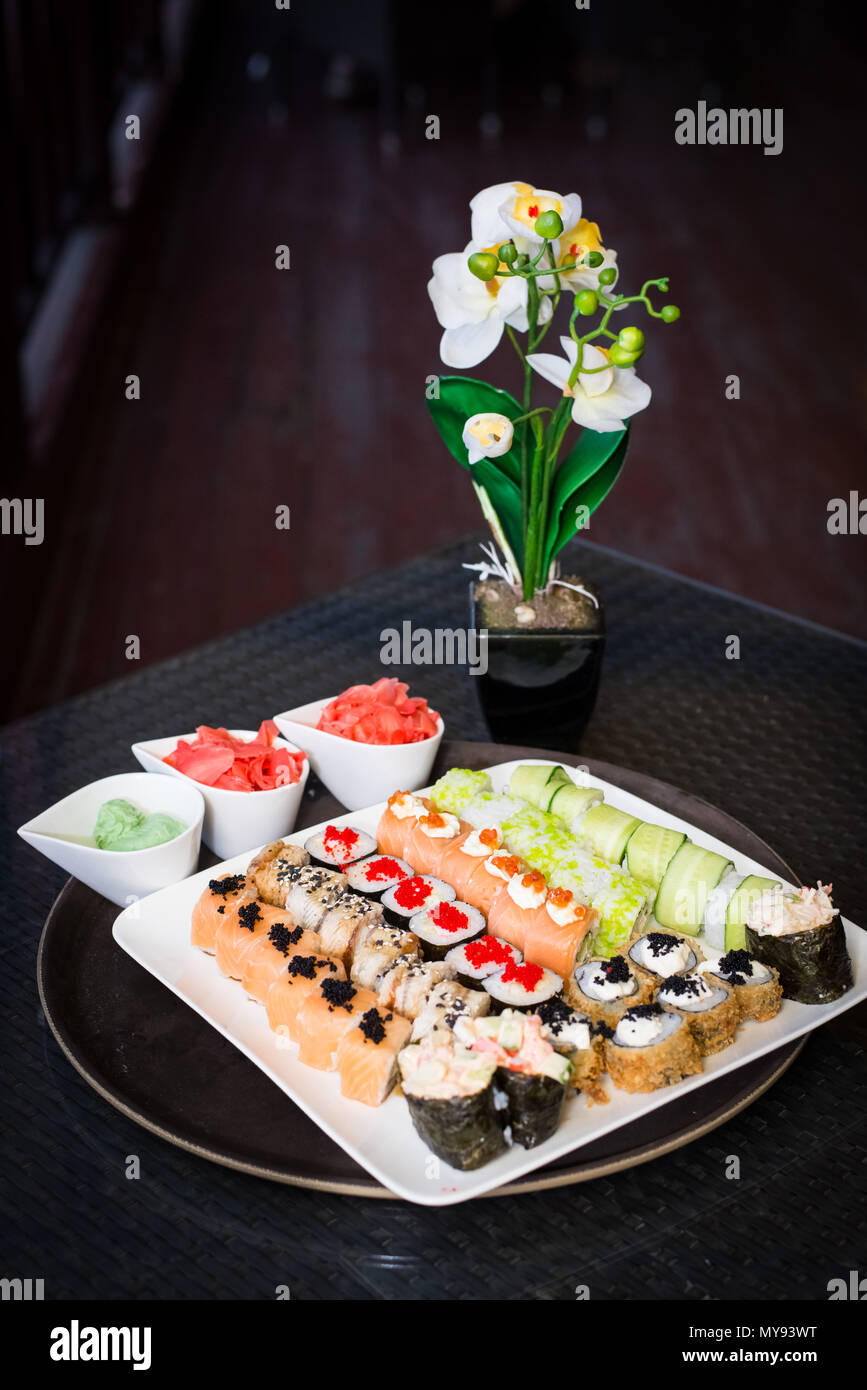Japanese food stands hi-res stock photography and images - Alamy
