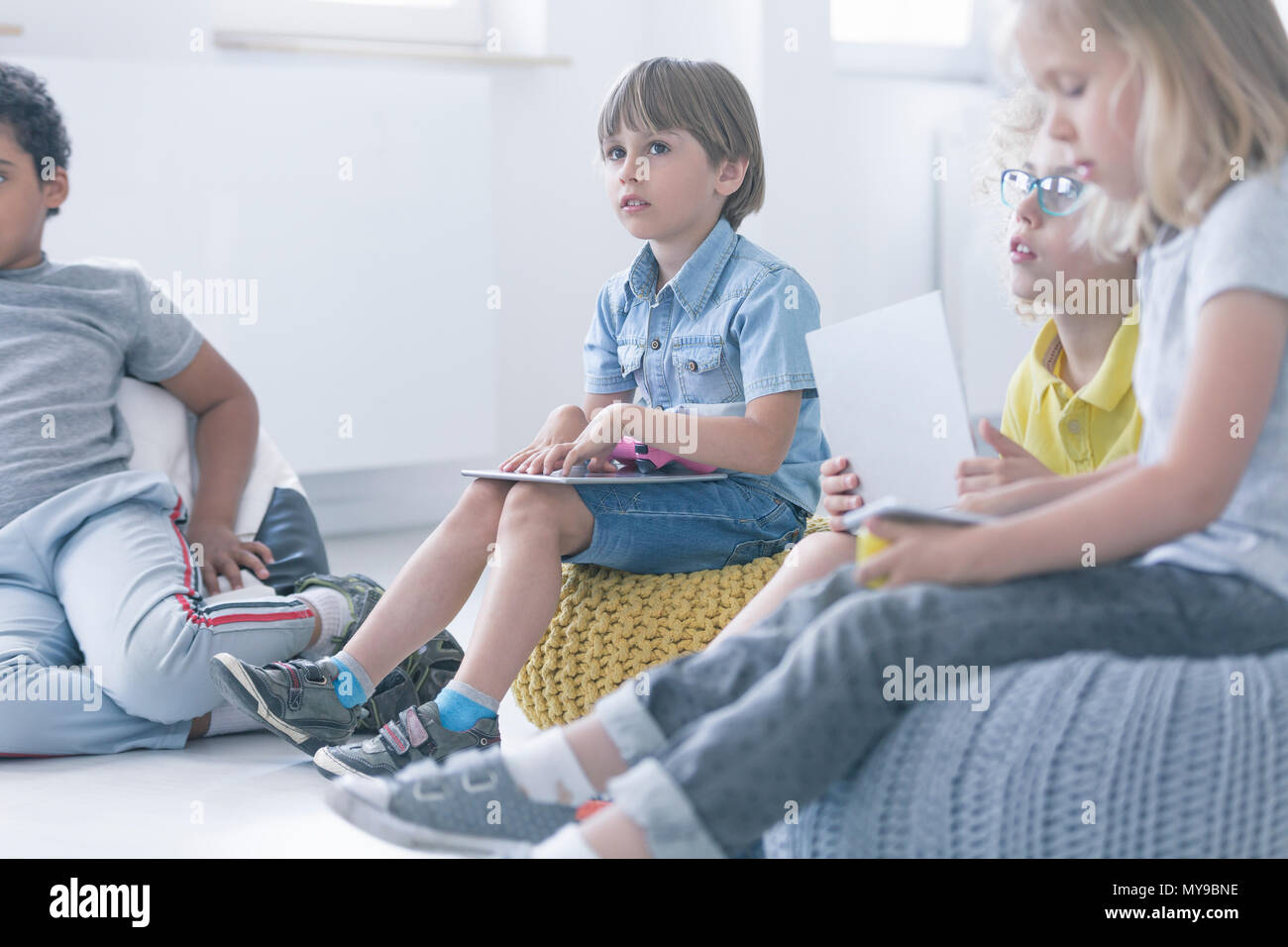 Arabic boy computer game hi-res stock photography and images - Alamy