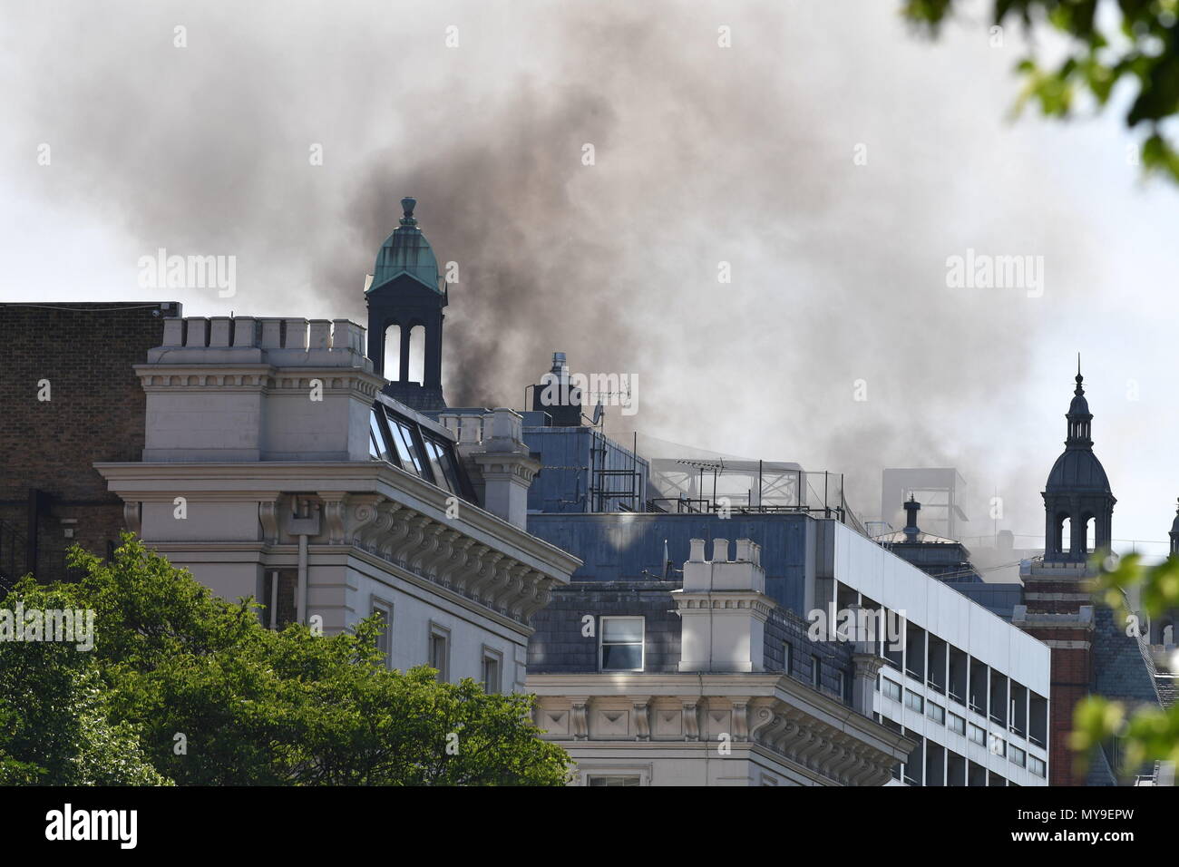London fire brigade building hi-res stock photography and images - Alamy