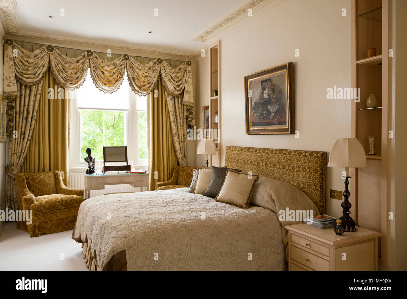 Edwardian interior home hi-res stock photography and images - Alamy