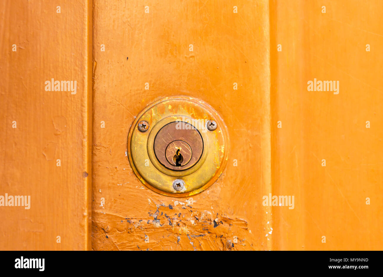 old door lock, aged wooden door, home security, vintage Stock Photo - Alamy