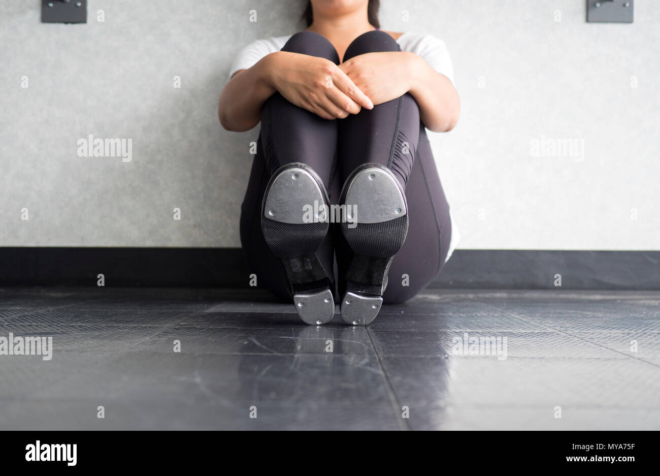 Tap shoes legs hi-res stock photography and images - Alamy