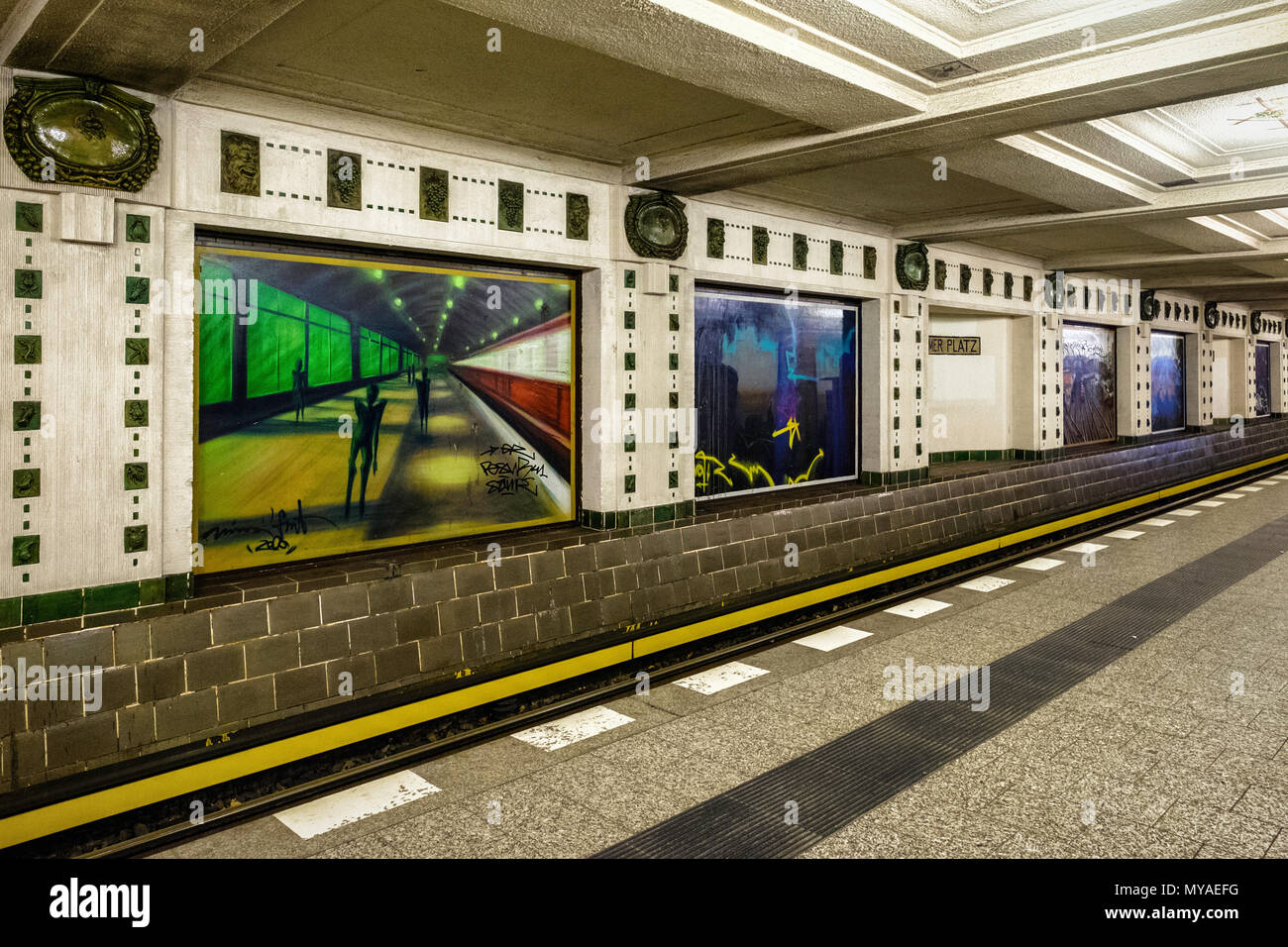 Berlin Wilmersdorf.Rüdesheimer Platz U-Bahn U 3 underground railway ...