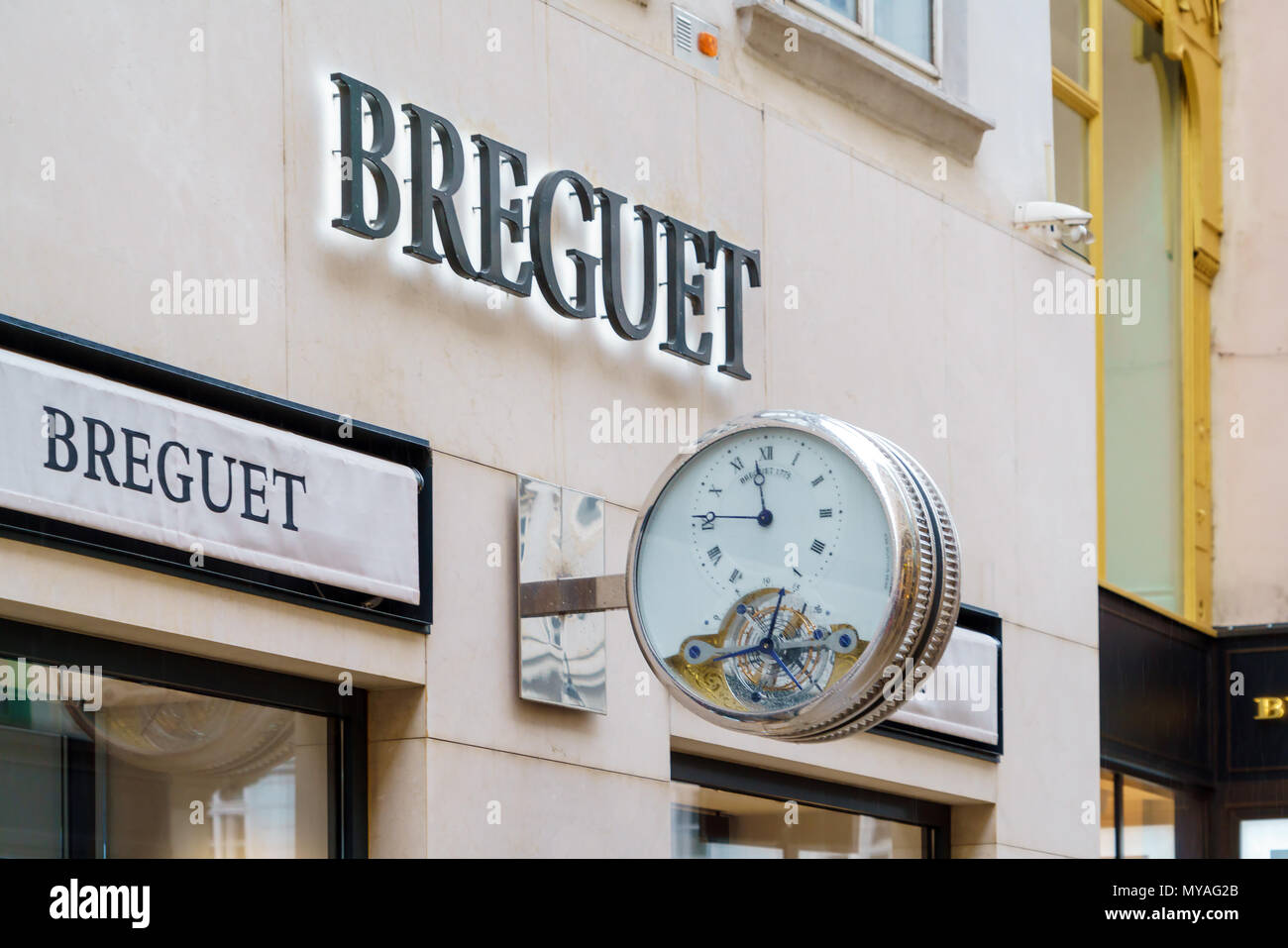 Breguet Logo