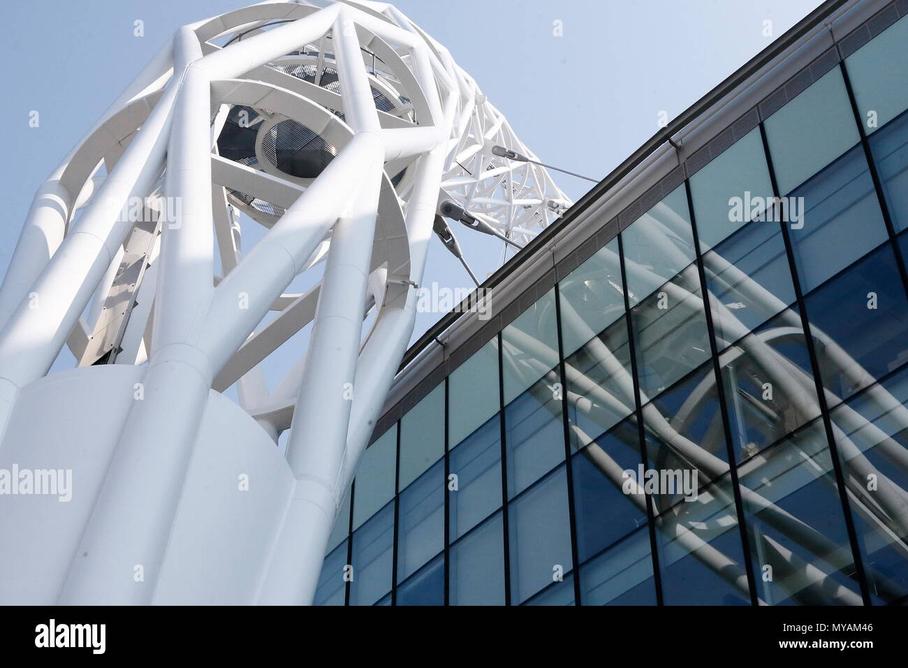 The iconic Wembley Stadium designed by Populous and Foster & Partners ...
